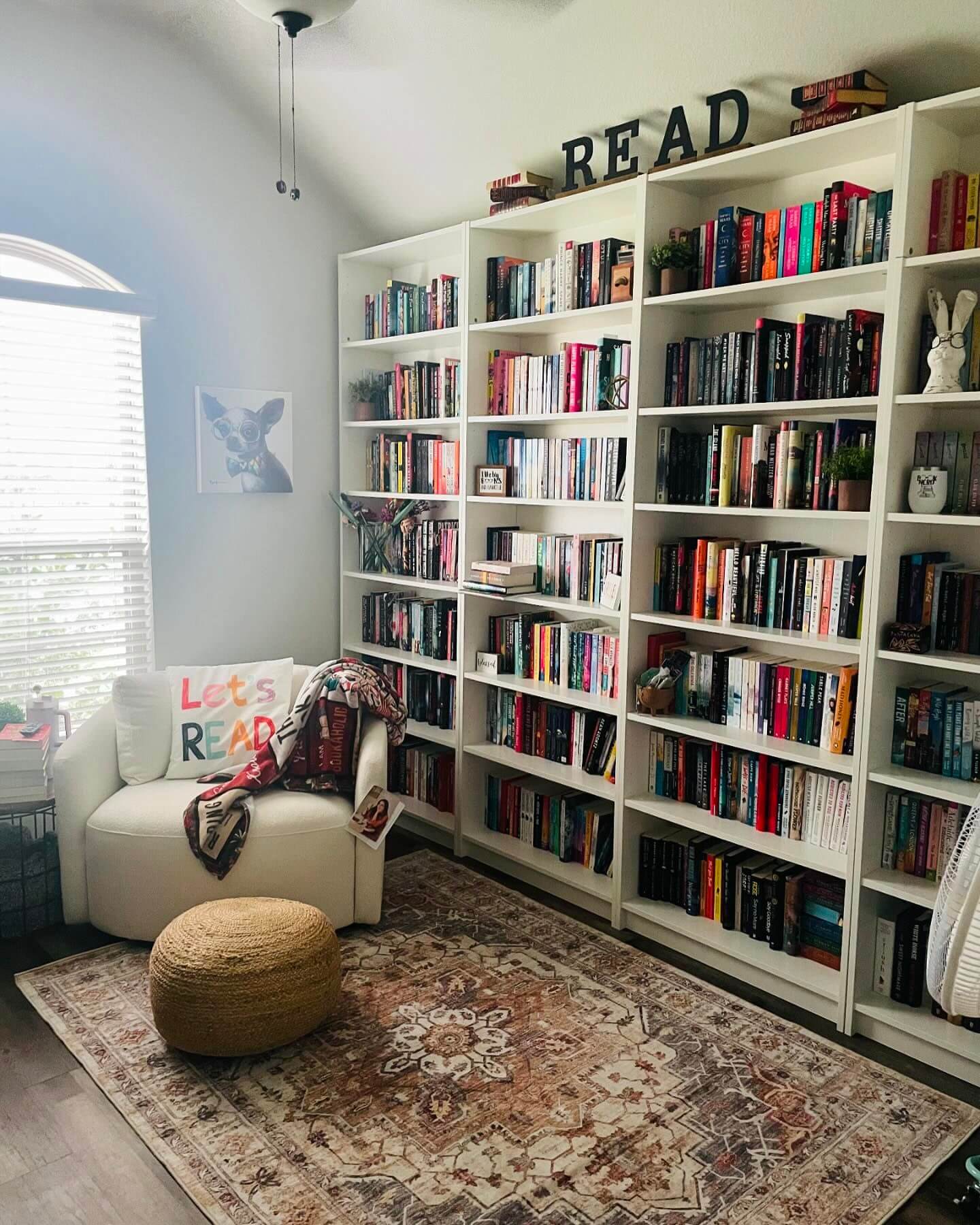 Creative Small Home Library Ideas for Cozy Reading Nooks - Evinco Design