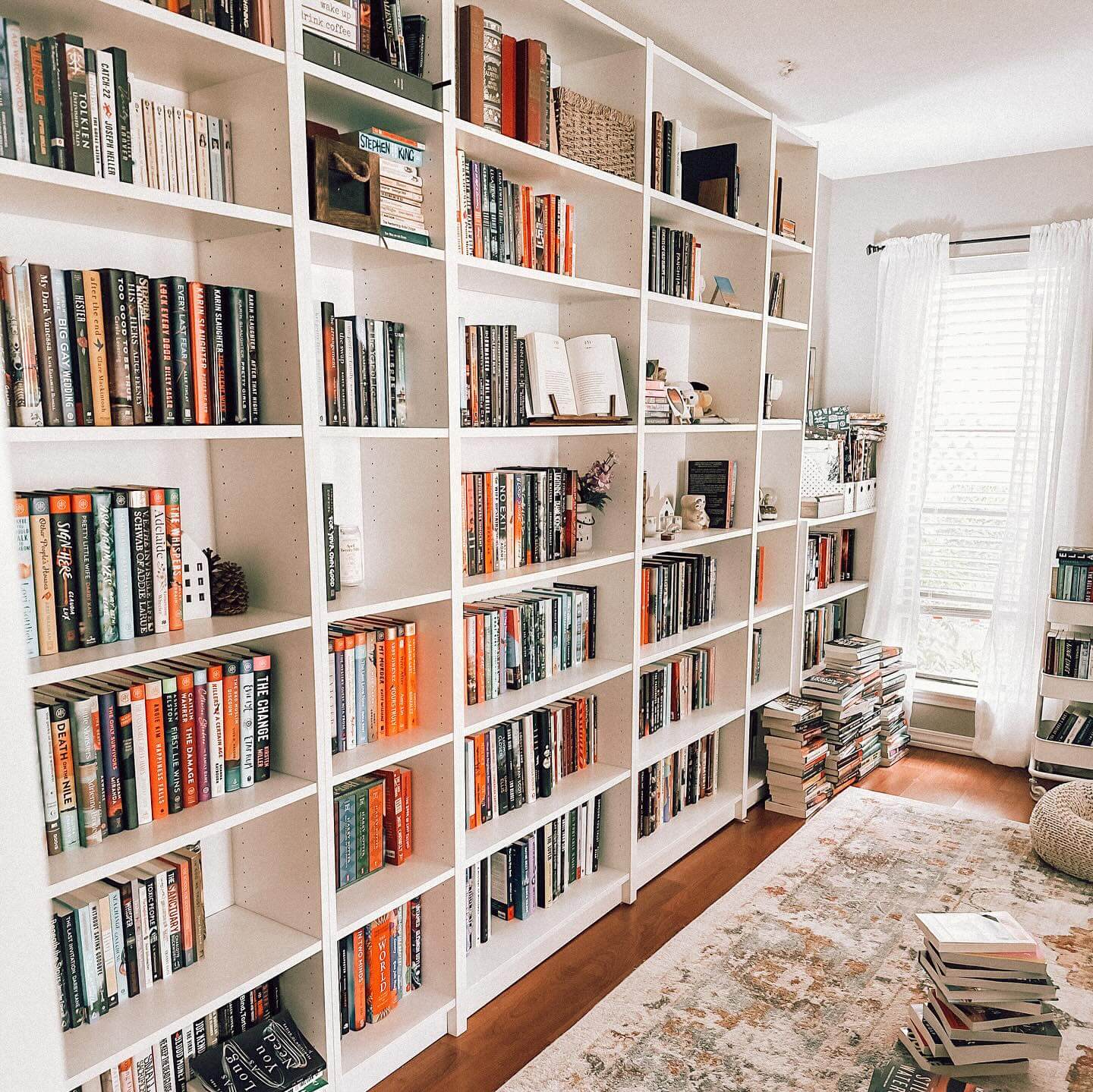 Creative Small Home Library Ideas for Cozy Reading Nooks - Evinco Design