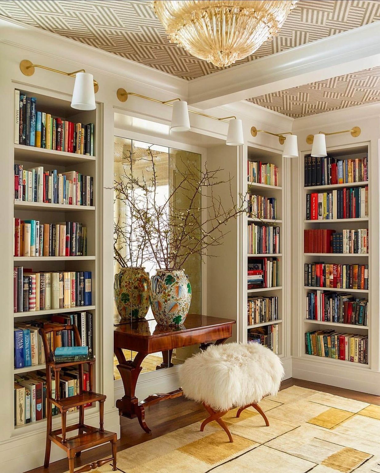 Creative Small Home Library Ideas for Cozy Reading Nooks - Evinco Design