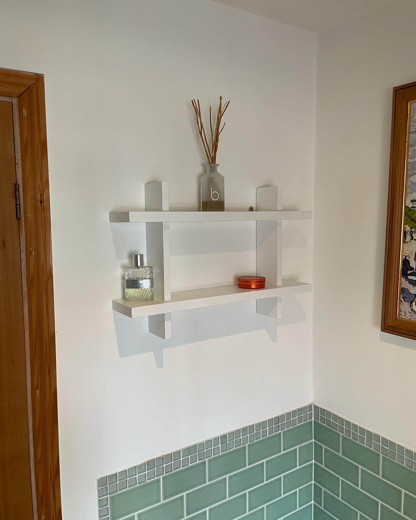 13+ Stunning Bathroom Shelf Ideas to Maximize Space & Style - Evinco Design