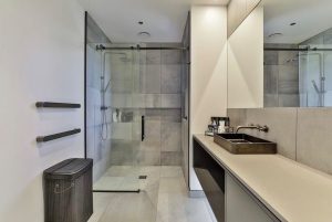 33+ Inspiring Industrial Bathroom Ideas for a Bold Modern Look - Evinco ...