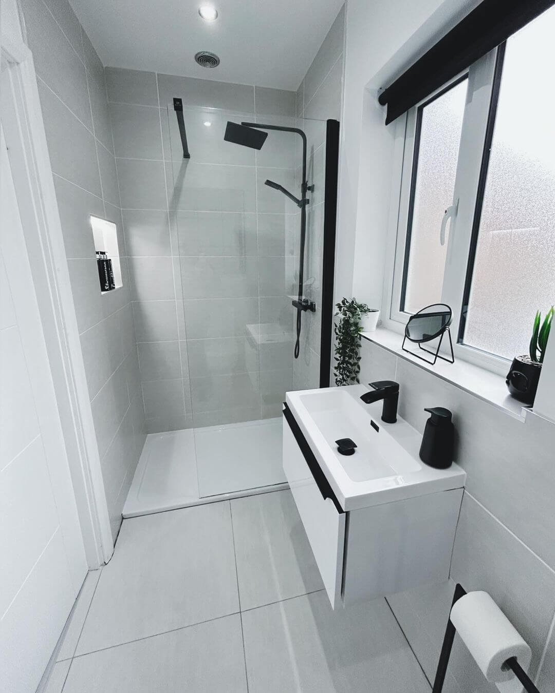 Small Space Bathroom Design Ideas – Maximize Every Inch