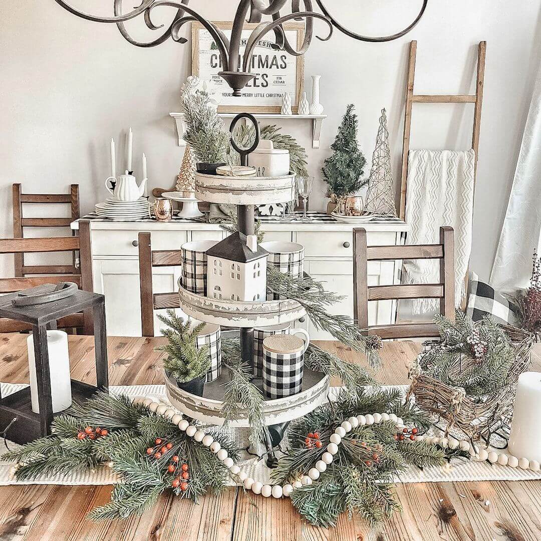 31+ Festive Christmas Tiered Tray Themes: Candy, Santa, and More