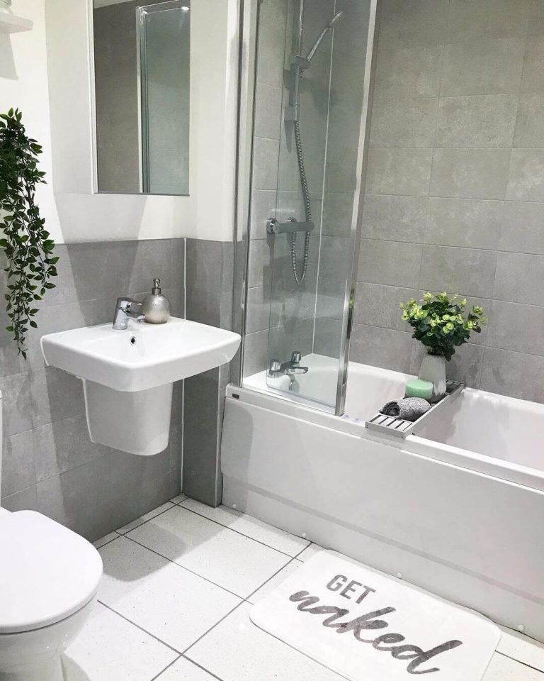 21+ Small Grey Bathroom Ideas to Maximize Space and Style - Evinco Design