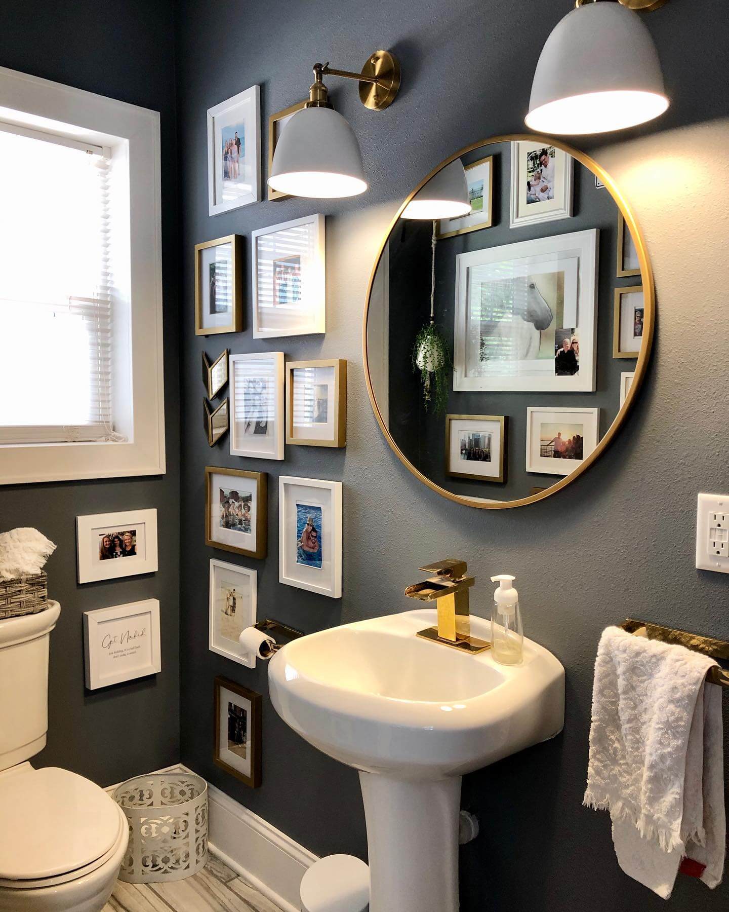 19+ Small Half Bathroom Ideas to Maximize Space - Evinco Design