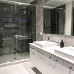 21+ Small Grey Bathroom Ideas to Maximize Space and Style - Evinco Design