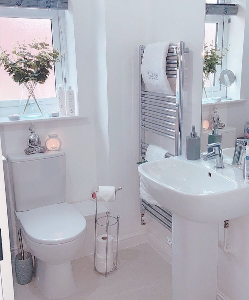 21+ Small Grey Bathroom Ideas to Maximize Space and Style - Evinco Design