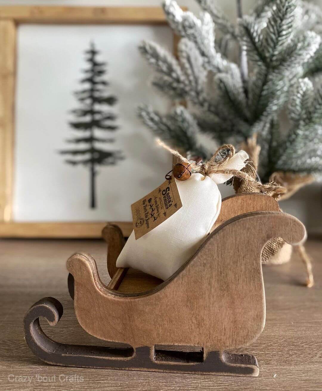 31+ Festive Christmas Tiered Tray Themes: Candy, Santa, and More