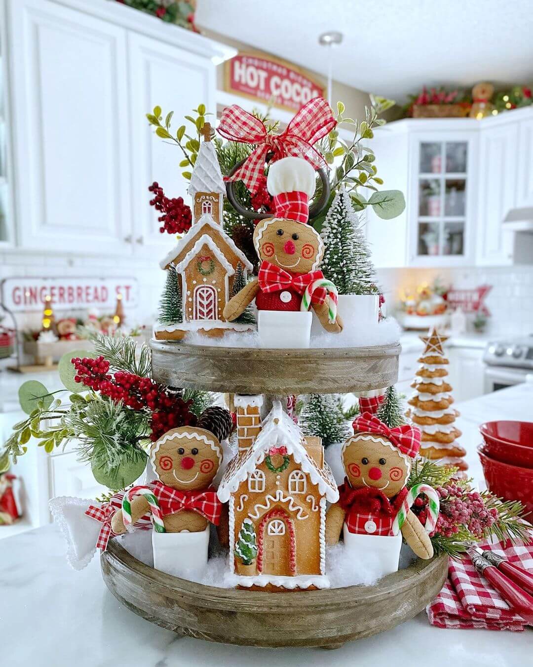 31+ Festive Christmas Tiered Tray Themes: Candy, Santa, and More