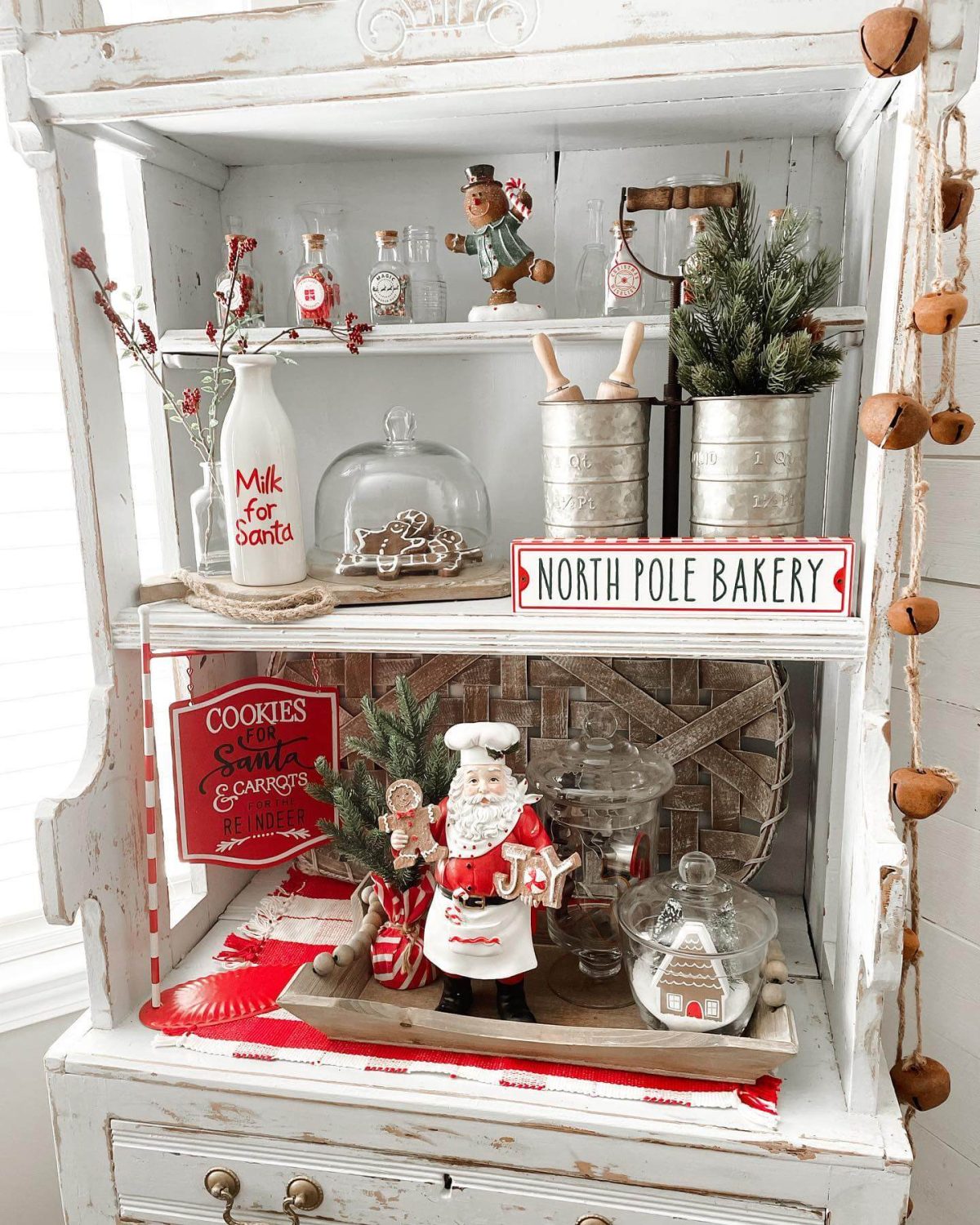 27+ Christmas Kitchen Decor: Bring Holiday Spirit to Your Cooking Space