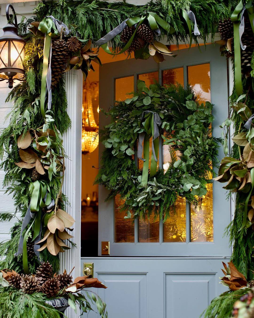 19+ Easy Christmas Garland Ideas to Brighten Up Your Home This Season