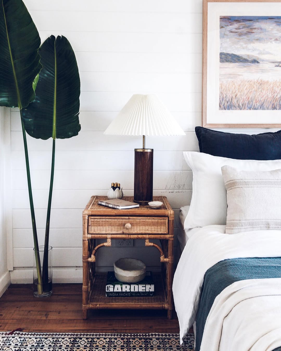 21+ Best Bedroom Corner Designs for Small & Large Spaces