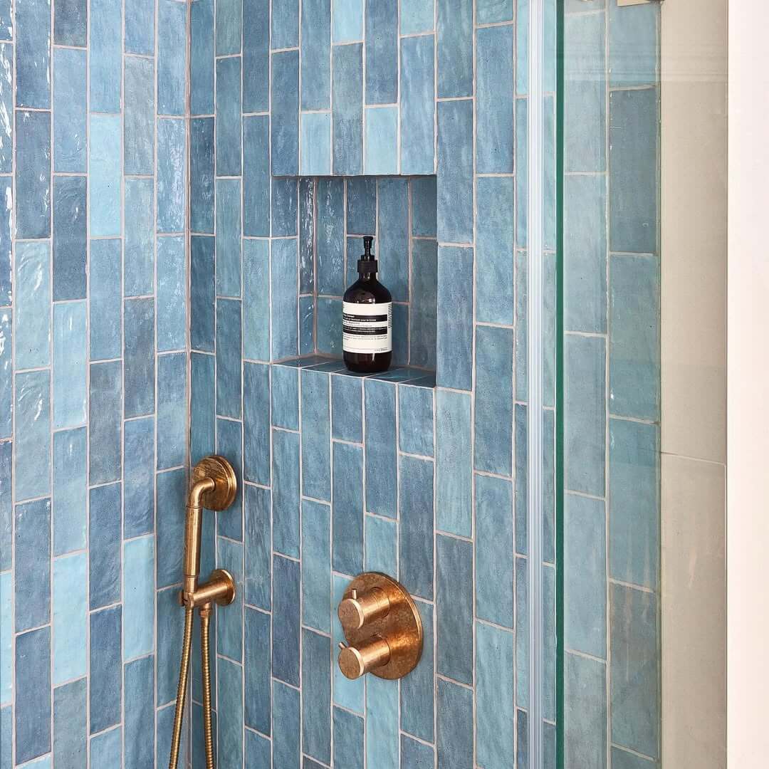 15+ Blue Bathroom Tile Ideas for a Chic & Modern Space