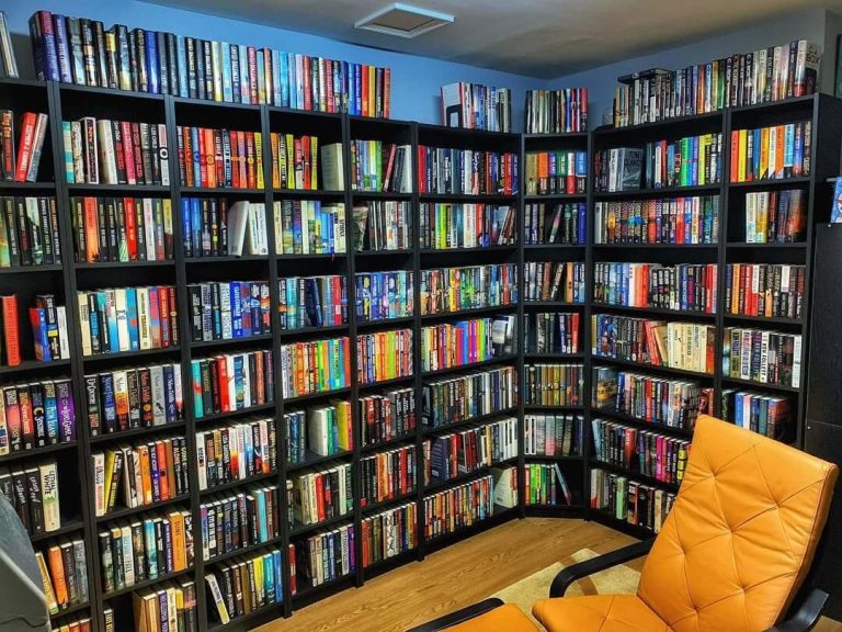 19+ Genius IKEA Library Hack to Create a Stunning Home Bookshelf