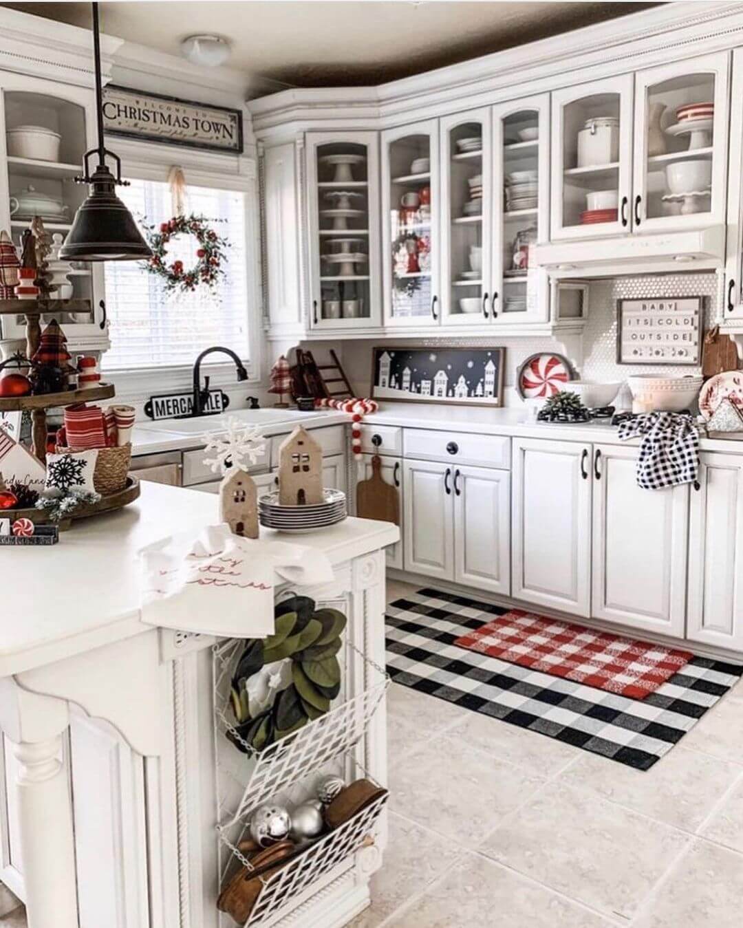 27+ Christmas Kitchen Decor: Bring Holiday Spirit to Your Cooking Space ...
