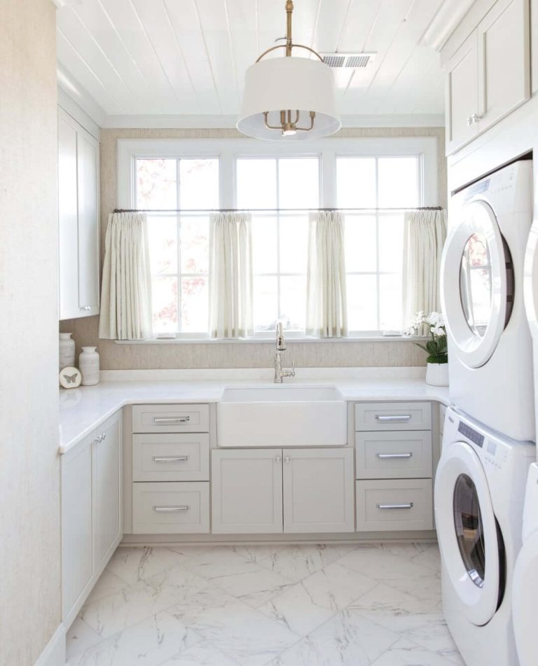 31+ Laundry Room Cabinet Ideas for a Chic & Organized Space