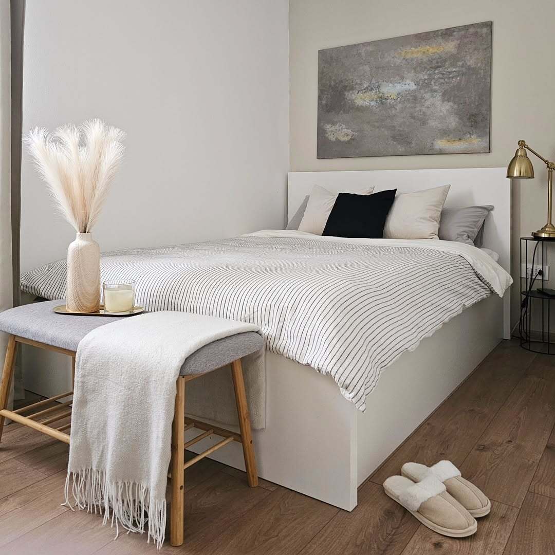 21+ Best Bedroom Corner Designs for Small & Large Spaces