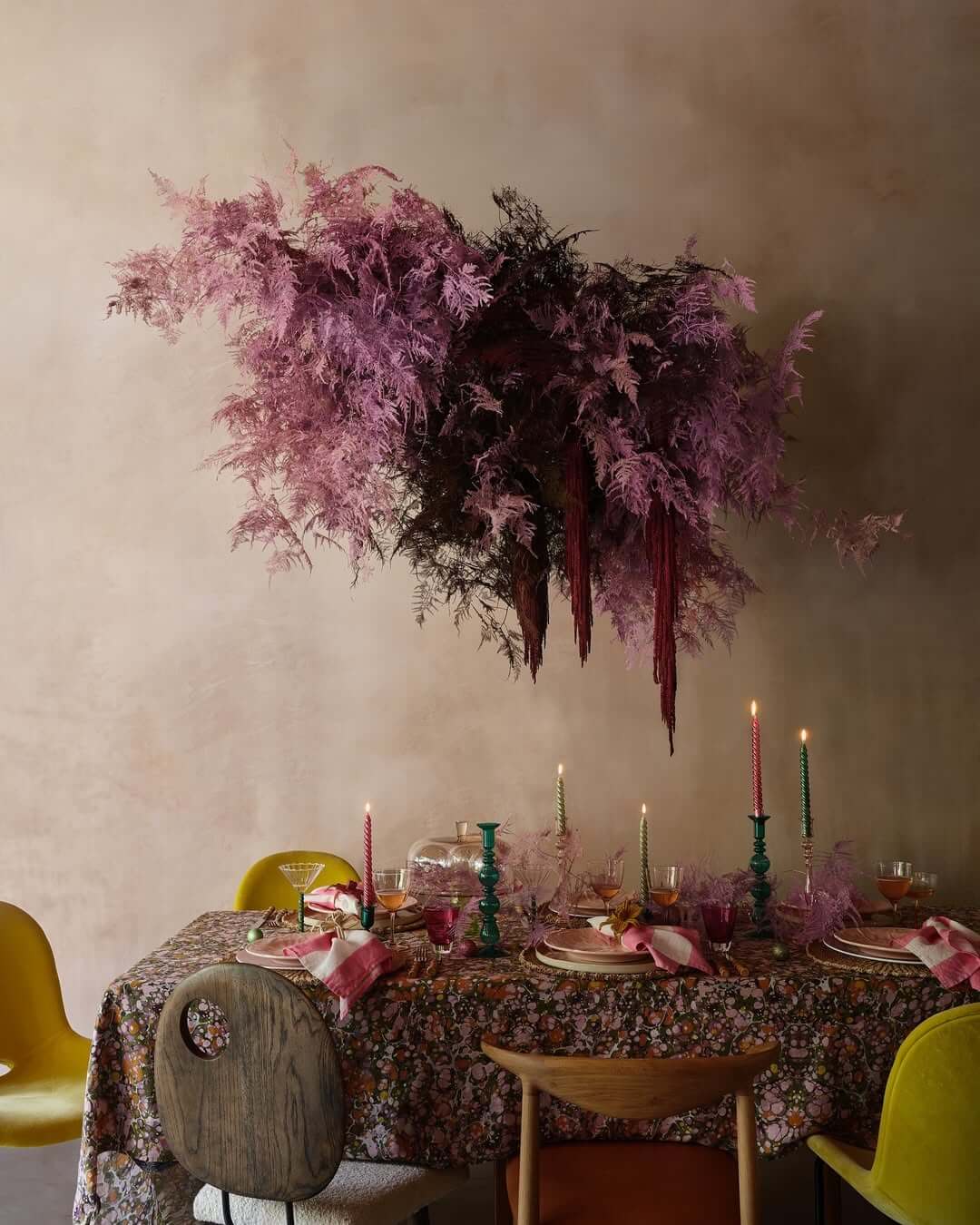 30+ Winter Table Decor Ideas for a Magical & Festive Look