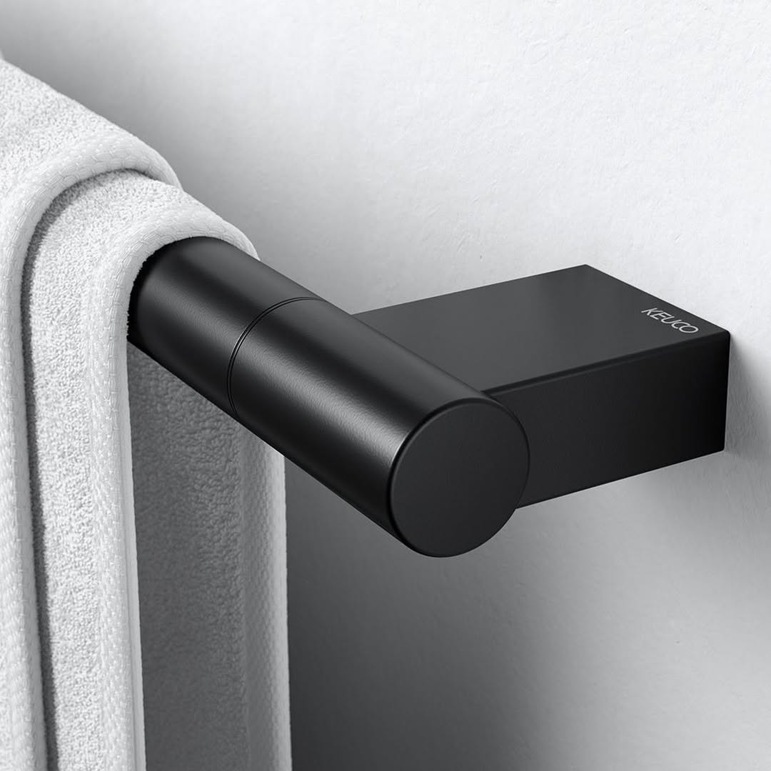 25+ Black Bathroom Hardware Ideas to Elevate Your Space