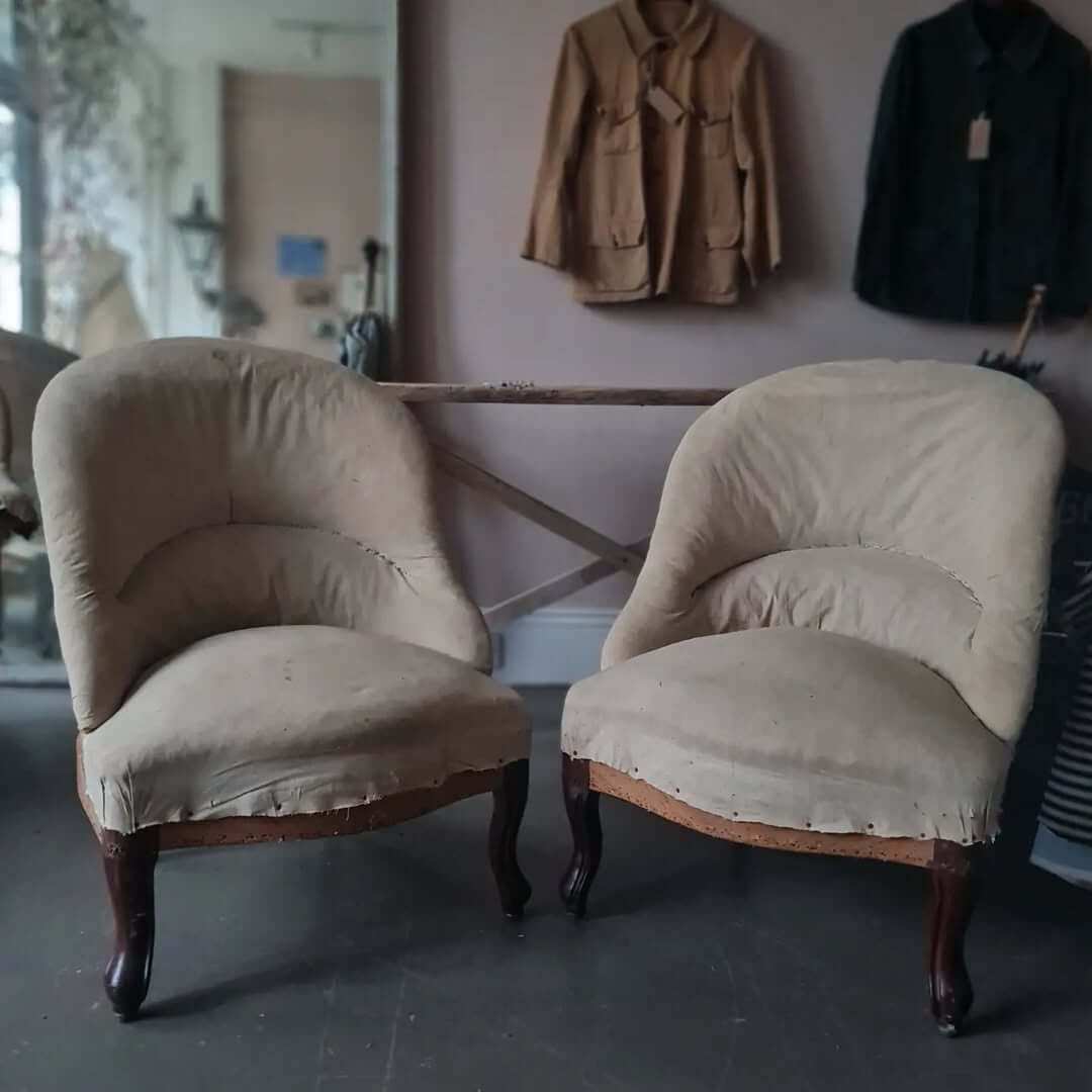22+ Best Bedroom Chair Designs for a Comfortable & Inviting Feel