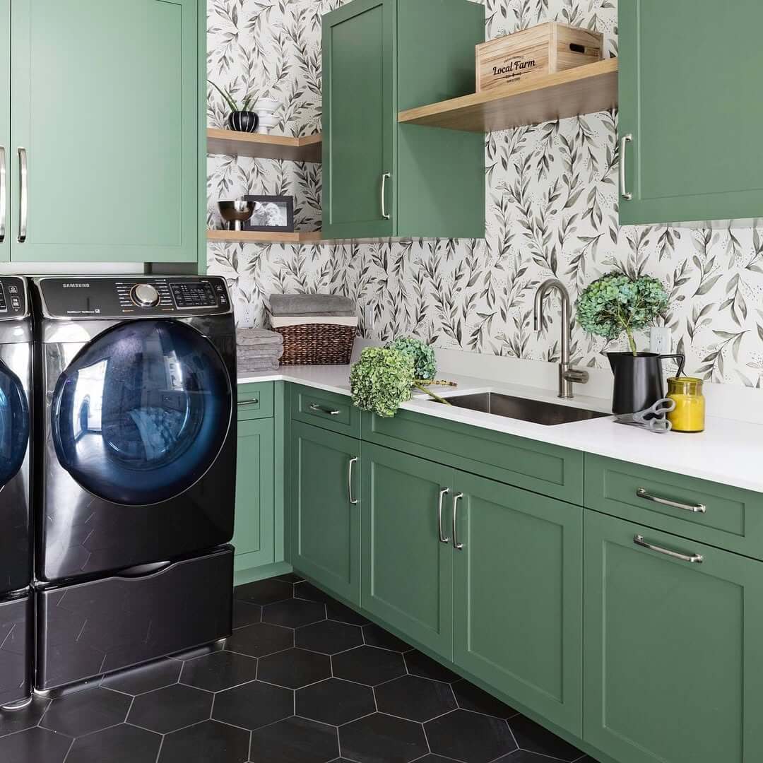27+ Laundry Room Wallpaper Ideas for a Chic & Modern Look