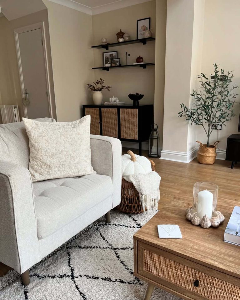 Best 30+ Neutral Living Room Designs for a Minimal & Cozy Feel