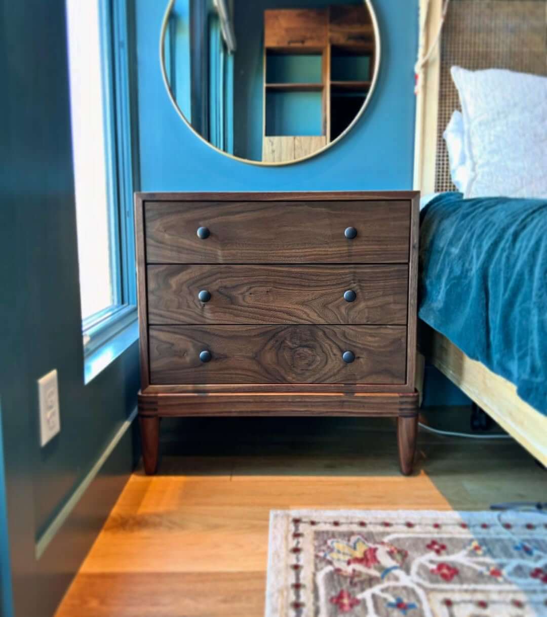 41+ Best Bedside Table Designs for Storage & Style