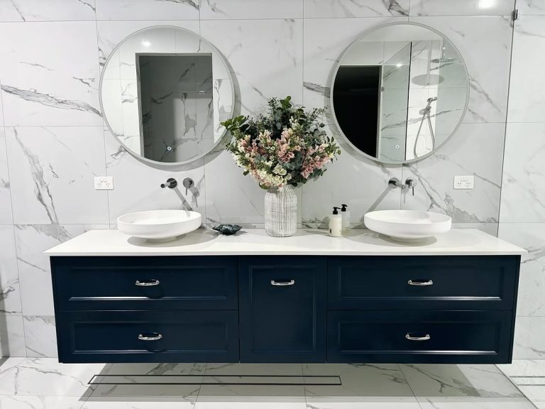 Stunning Navy Bathroom Ideas to Transform Your Space