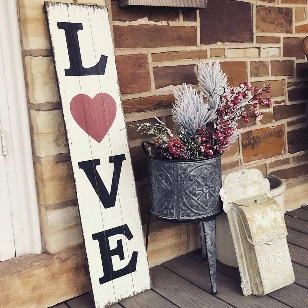17+ Valentine Front Porch Ideas for a Festive & Cozy Entrance