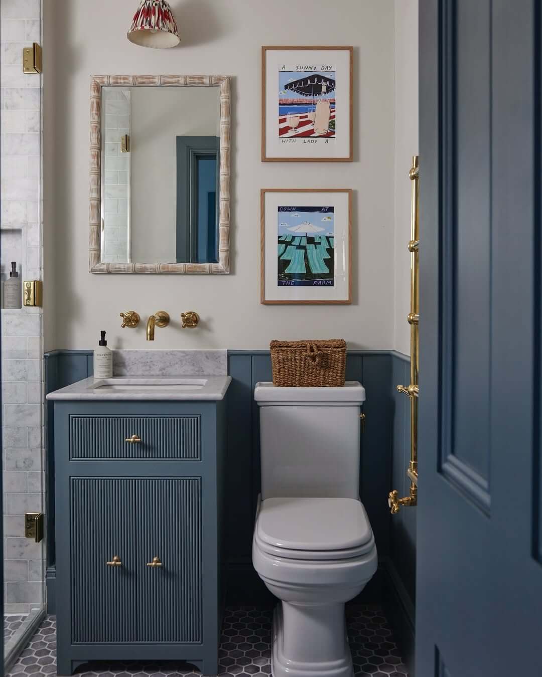 29+ Top Blue Bathroom Design Ideas for a Modern and Coastal Look