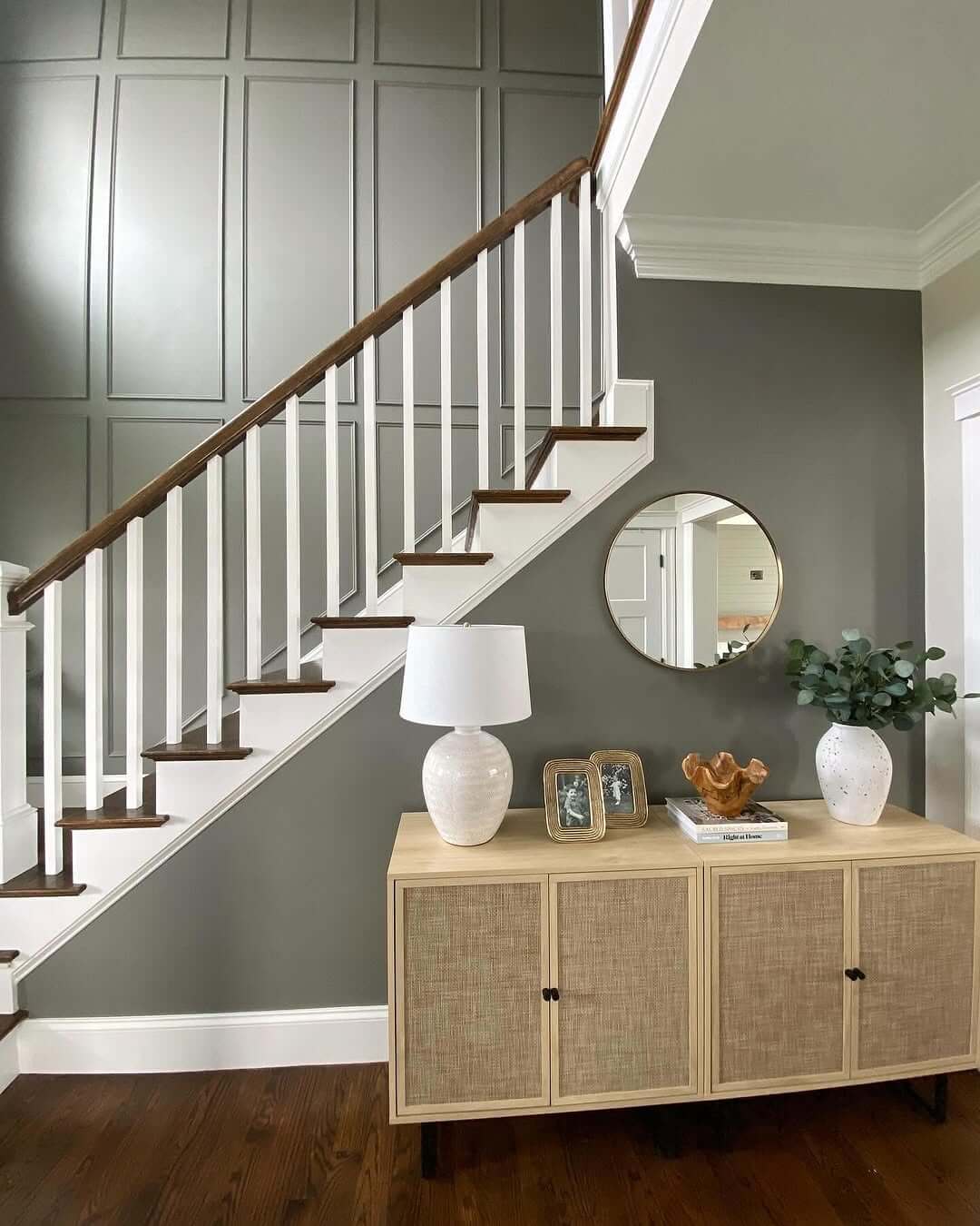 19+ Stunning Entryway Ideas to Make a Great First Impression