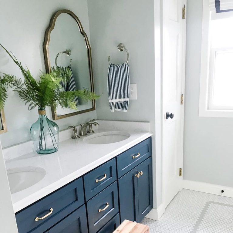 Stunning Navy Bathroom Ideas to Transform Your Space