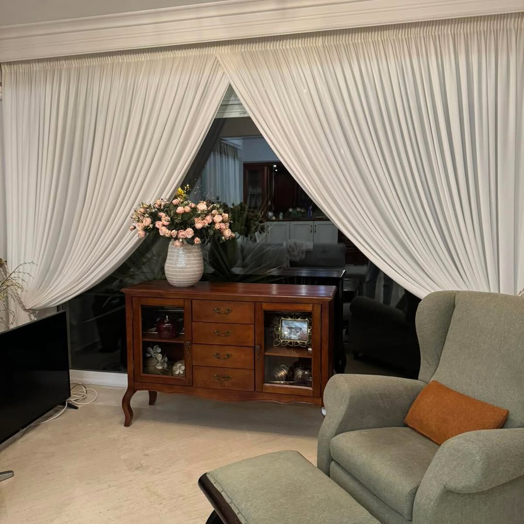 25+ Beautiful Living Room Curtain Ideas for Every Home