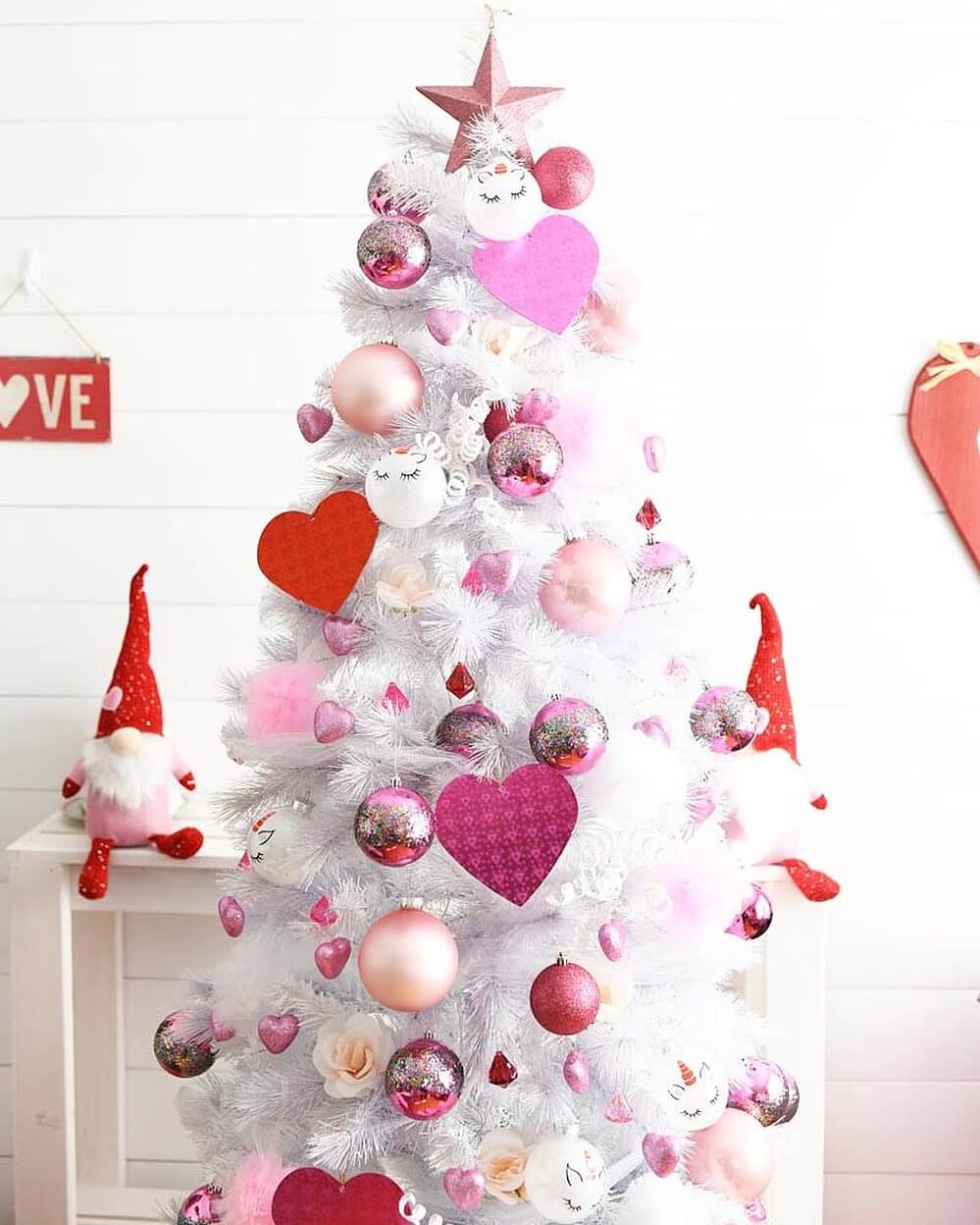 29+ Valentine's Tree Ideas to Spread Love and Cheer