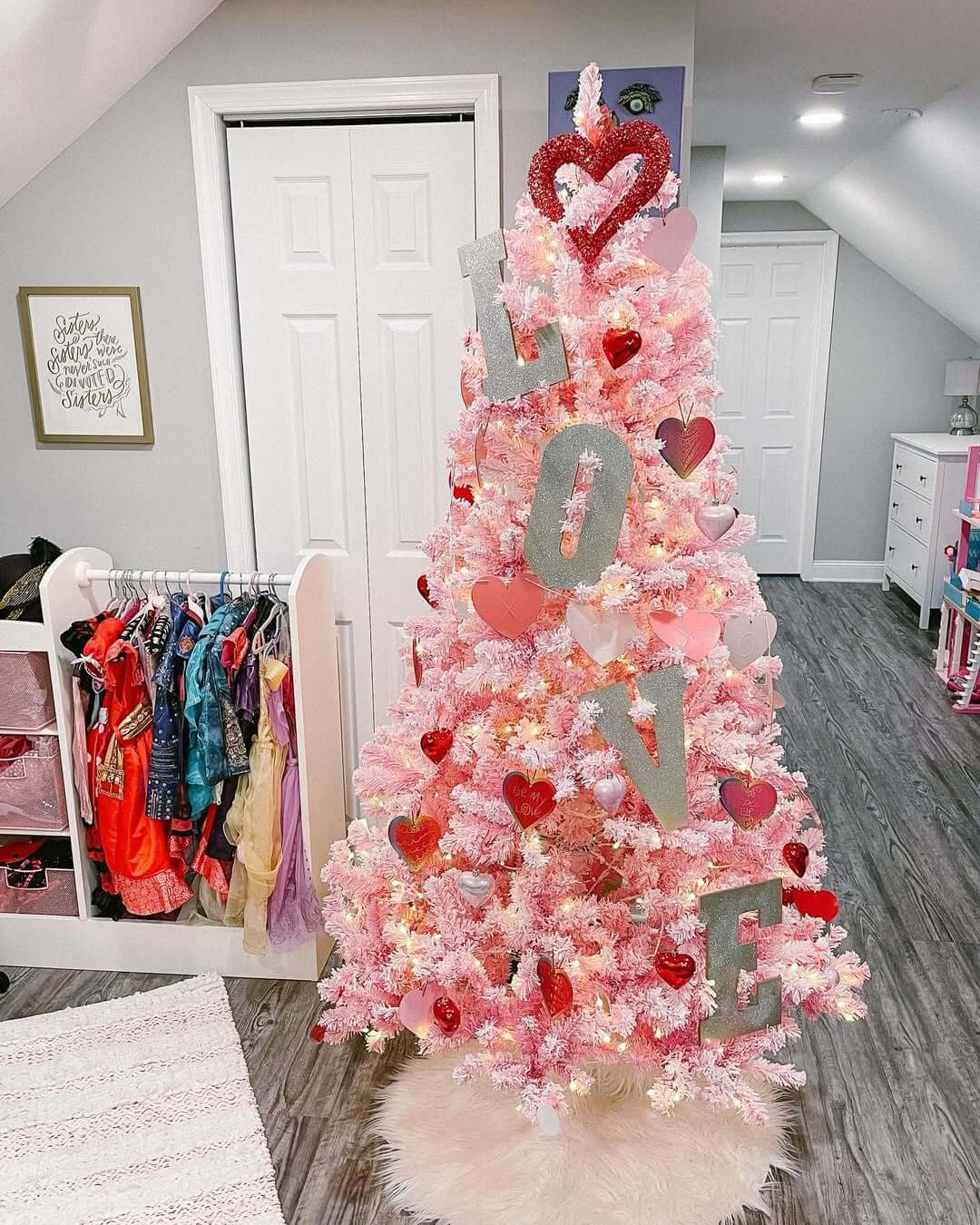 29+ Valentine's Tree Ideas to Spread Love and Cheer