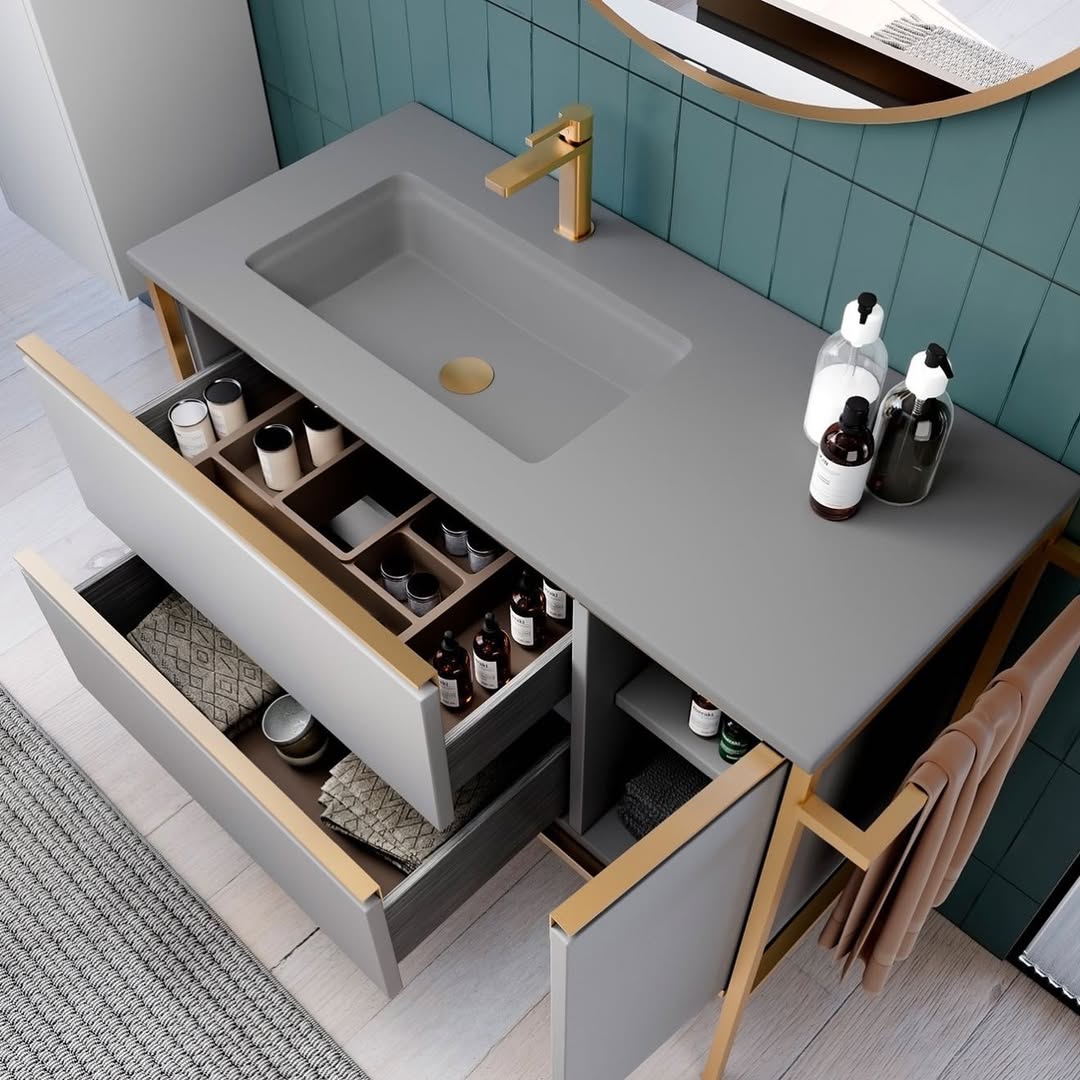33+ Beautiful Grey Bathroom Cabinet Ideas for a Chic Look