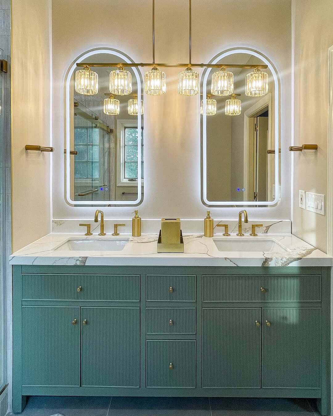 21+ Green Vanity Bathroom Ideas for a Fresh and Stylish Look
