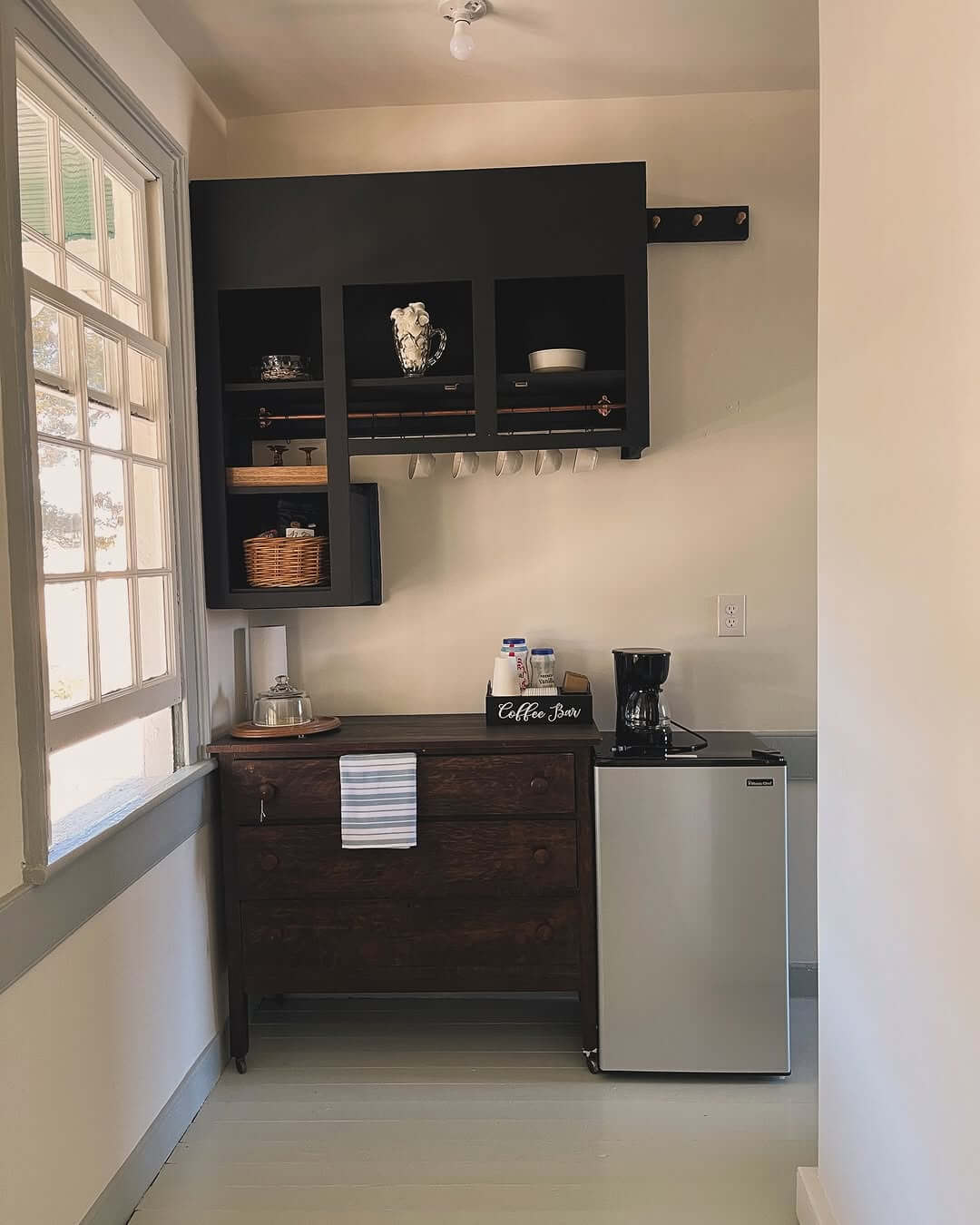 23+ Stunning Coffee Bar Ideas to Create the Perfect Coffee Nook