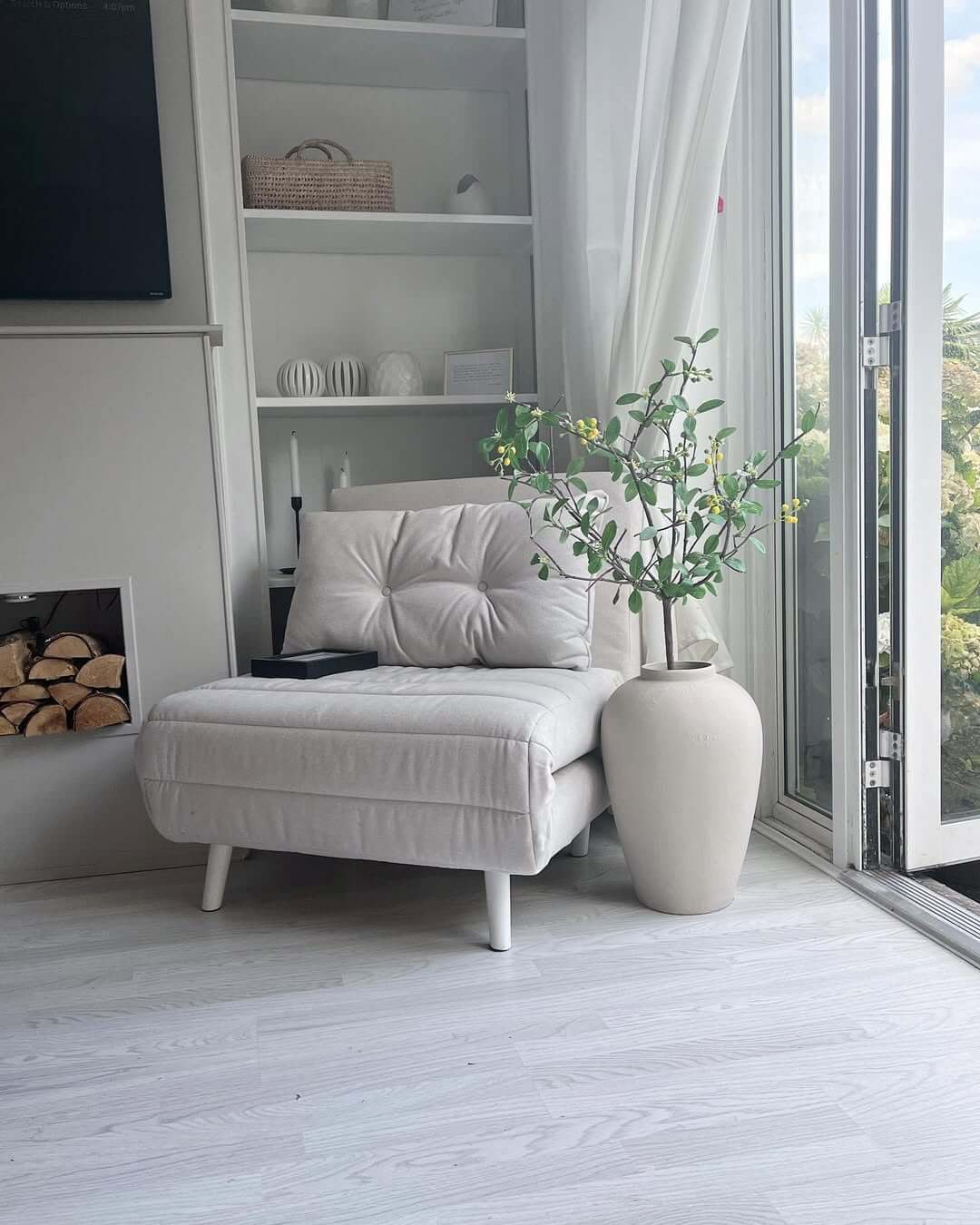Best 27+ Living Room Corner Designs for Storage & Decor