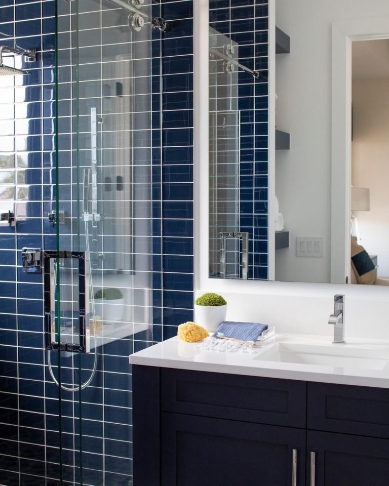 19+ Navy Bathroom Ideas for a Bold and Sophisticated Look