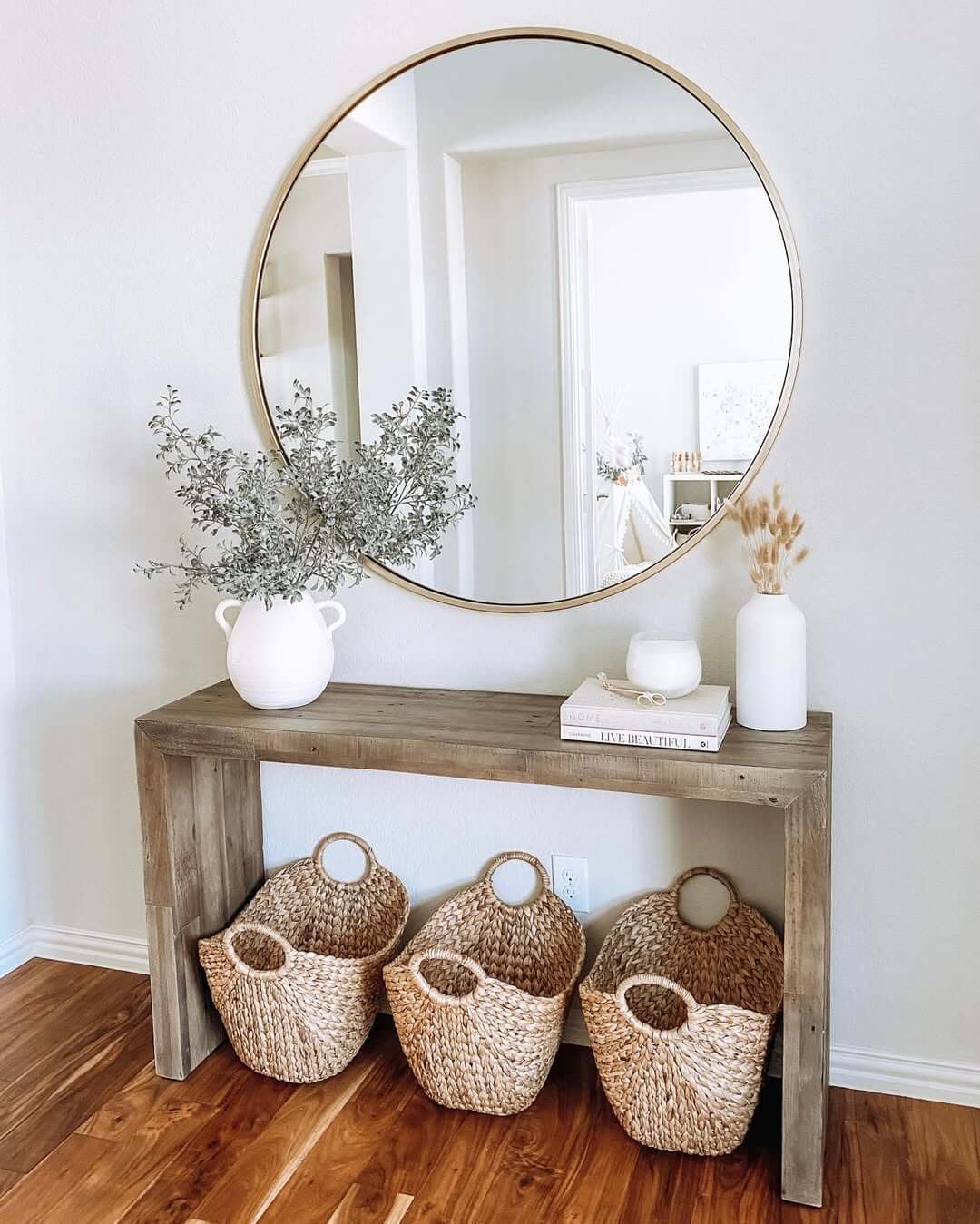Stunning Entryway Table Decor Ideas to Elevate Your Home
