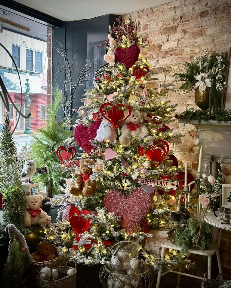29+ Valentine's Tree Ideas to Spread Love and Cheer