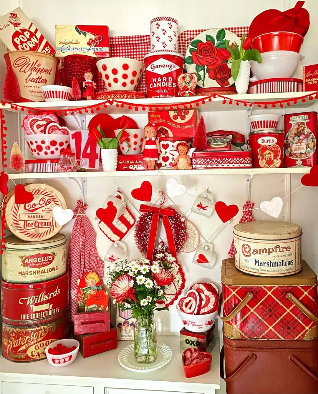 23+ Stunning Farmhouse Valentine Décor Ideas for a Cozy & Romantic Home