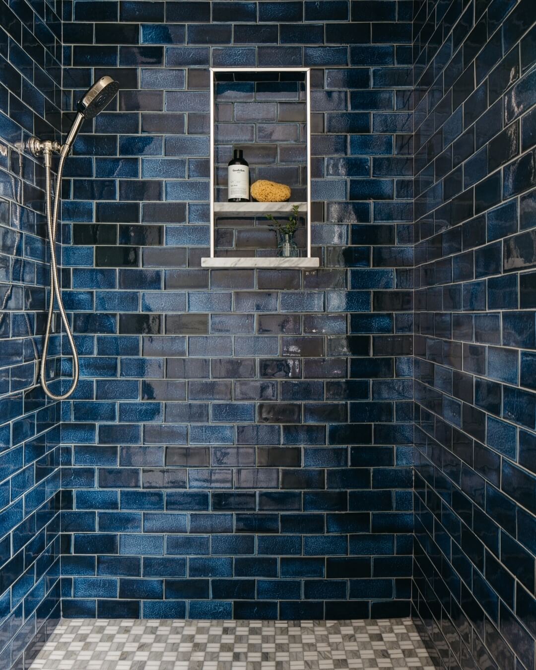 Stunning Navy Bathroom Ideas to Transform Your Space