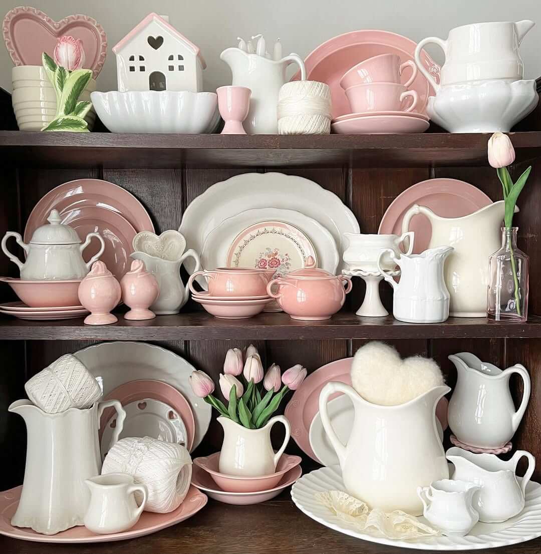 23+ Stunning Farmhouse Valentine Décor Ideas for a Cozy & Romantic Home