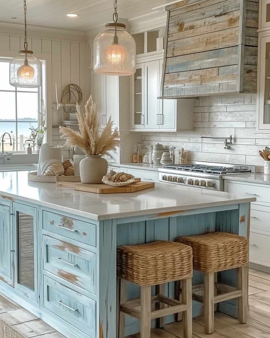 30+ Farmhouse Kitchen Ideas to Create a Cozy and Timeless Space