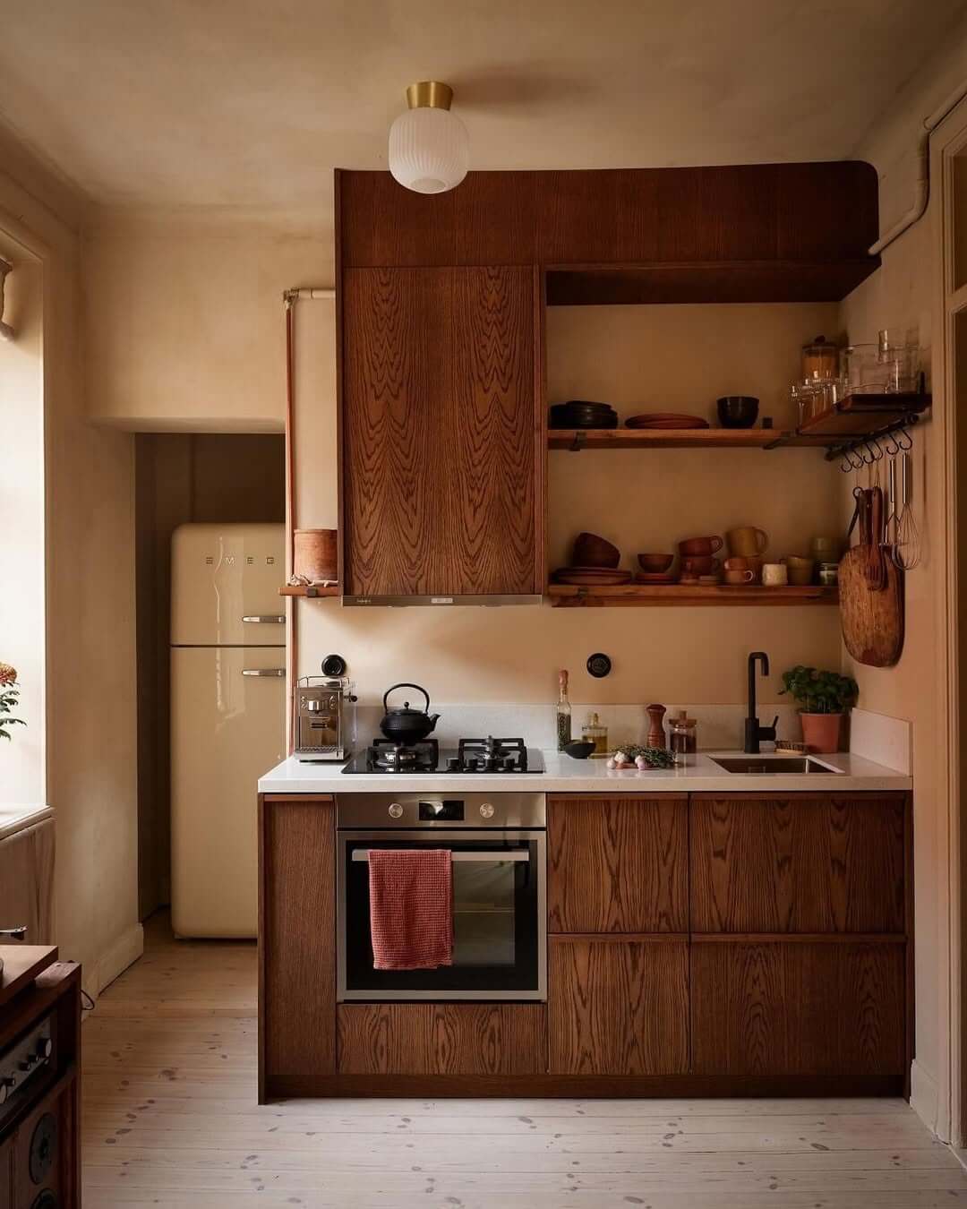 21+ Small Kitchen Ideas to Maximize Space and Style