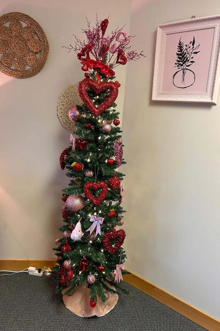 29+ Valentine's Tree Ideas to Spread Love and Cheer
