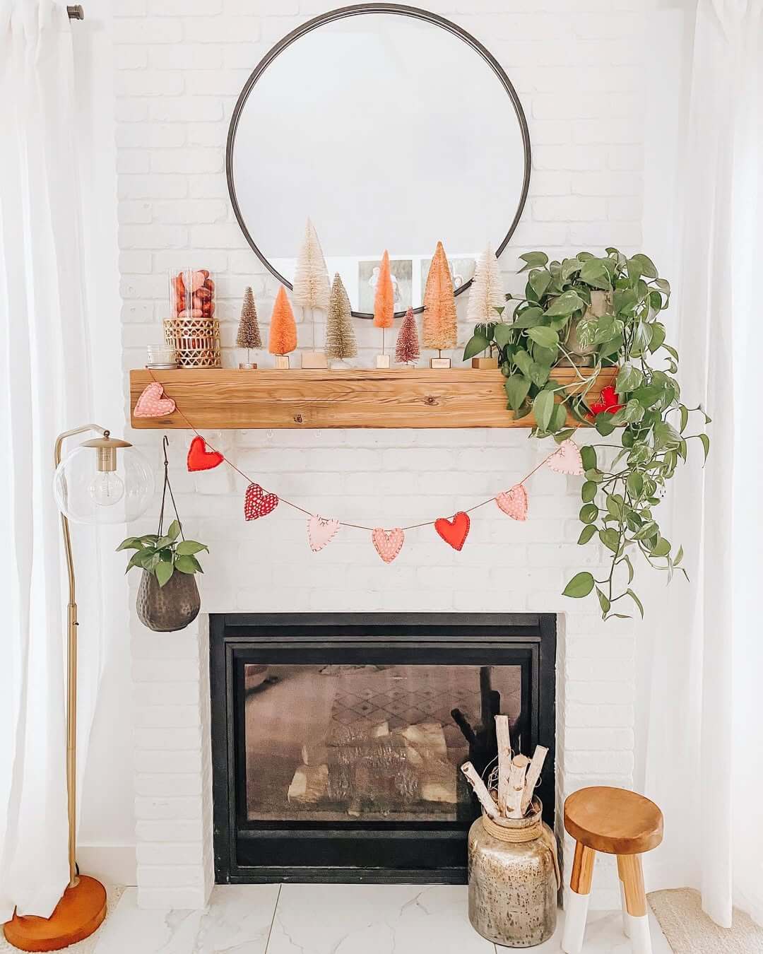33+ Romantic Valentine Mantle Decor Ideas to Elevate Your Space