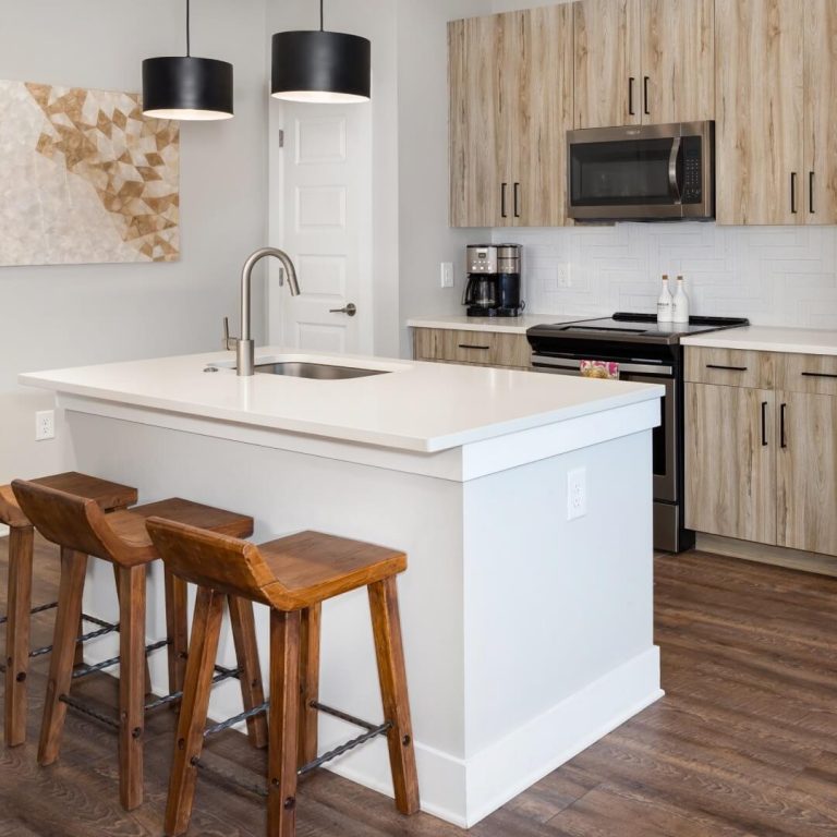 29 Stylish and Space-Saving Apartment Kitchen Ideas - Evinco Design